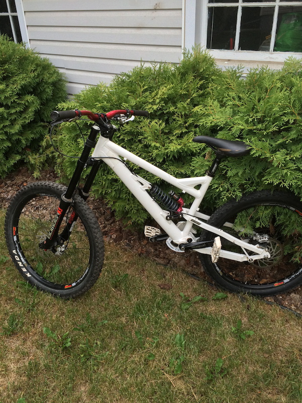 2009 Azonic B52 medium Downhill Bike For Sale