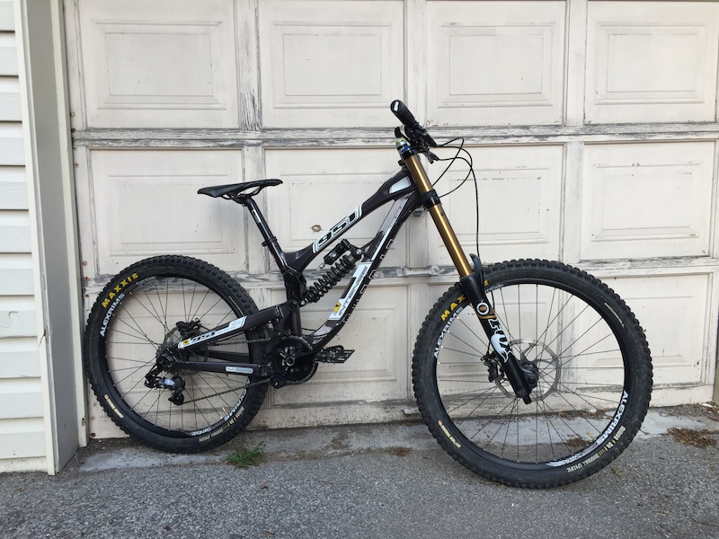2013 Intense 951 FRO DH Bike - SM - 26r For Sale