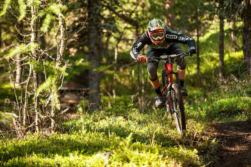 Markus Reiser and Monika Büchi win EES Round 3 in Reschenpass - Pinkbike