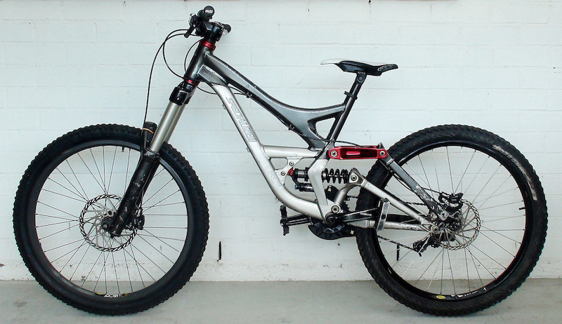 2009 CUSTOM SPECIALIZED DEMO 7 DH Bike FULLY UPGRADED Wicked 17" For Sale