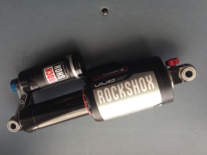 Rock Shox Vivid air RC2 222 x 70 (8.75 x 2.75) For Sale