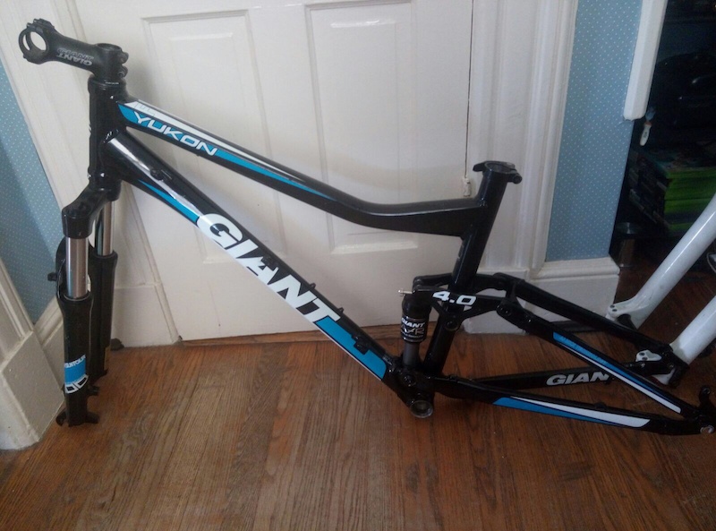 2014 giant yukon fx frame with some extras good condition For Sale