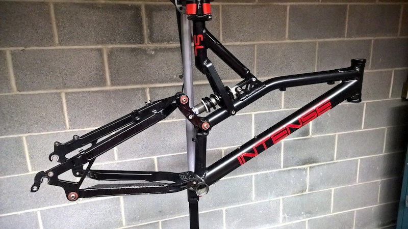 Intense Uzzi SL Frame with tons of extras For Sale