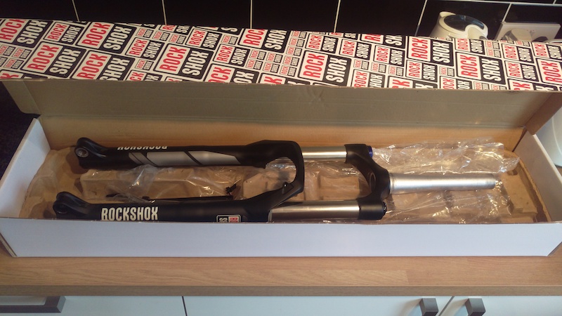 2014 RockShox Sektor Silver Air 140mm QR15 Tapered 650B For Sale