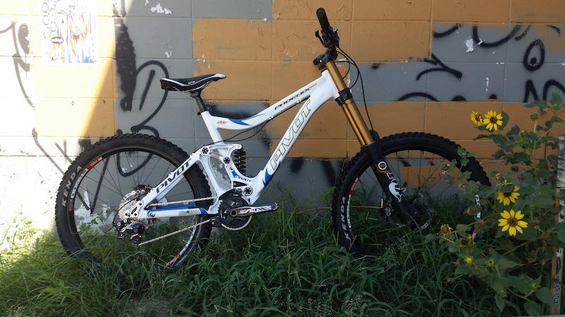 2013 Pivot Phoenix DH For Sale
