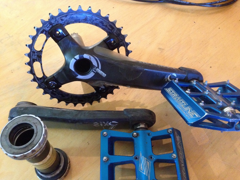 Race Face Sixc 83mm DH cranks (165mm) For Sale