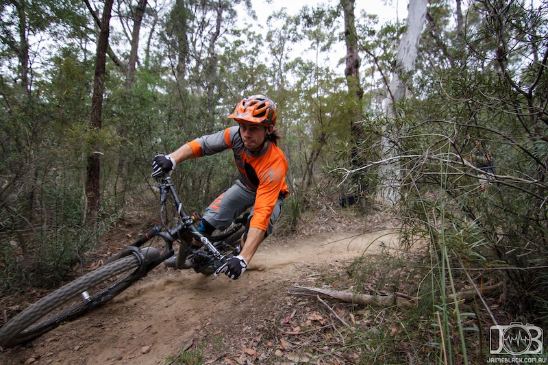 Video: Blake Nielsen and Michael Vanos Shred Australia's Blue Mountains ...