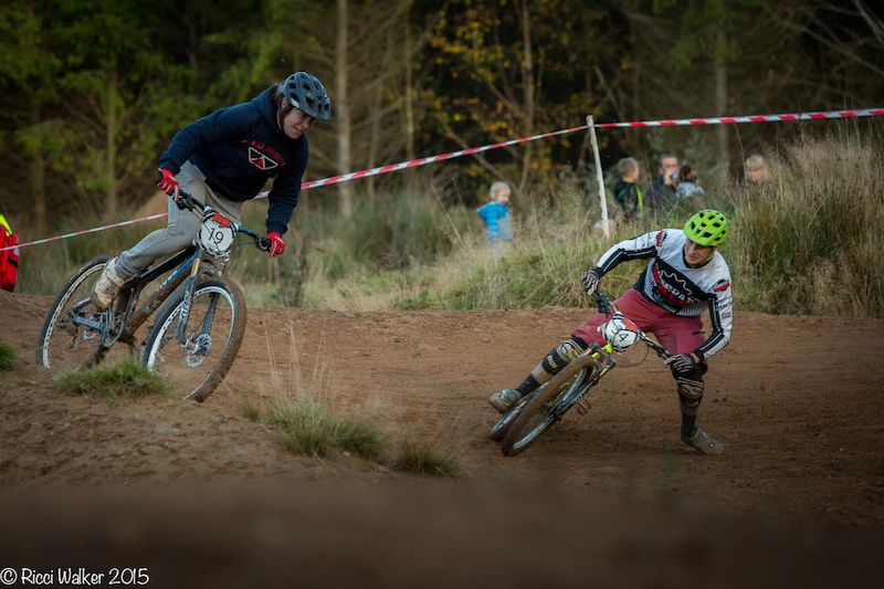 Dual Slalom is Back in South Wales - Pinkbike