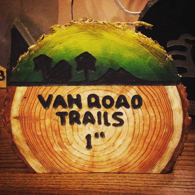 Video: Bernard Kerr and Manon Carpenter win the Dual Slalom at Van Road ...