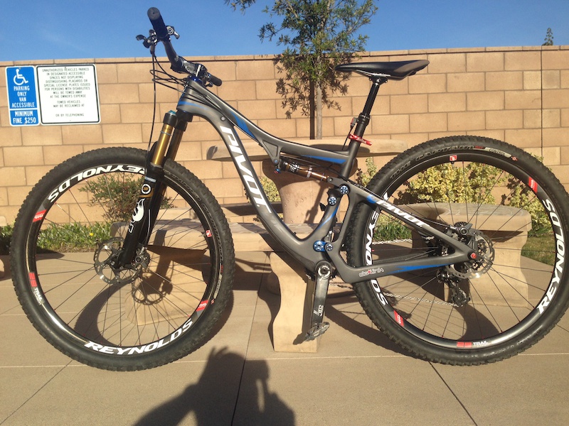 2013 Pivot Mach 429 Carbon - REDUCED! For Sale