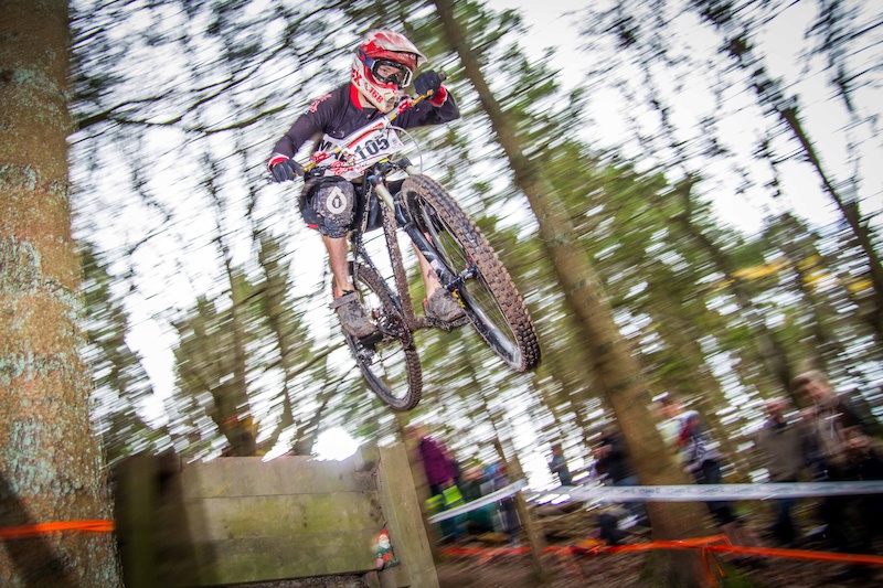 Tidworth Freeride: Hooper Hooner Downhill 2015 - Pinkbike