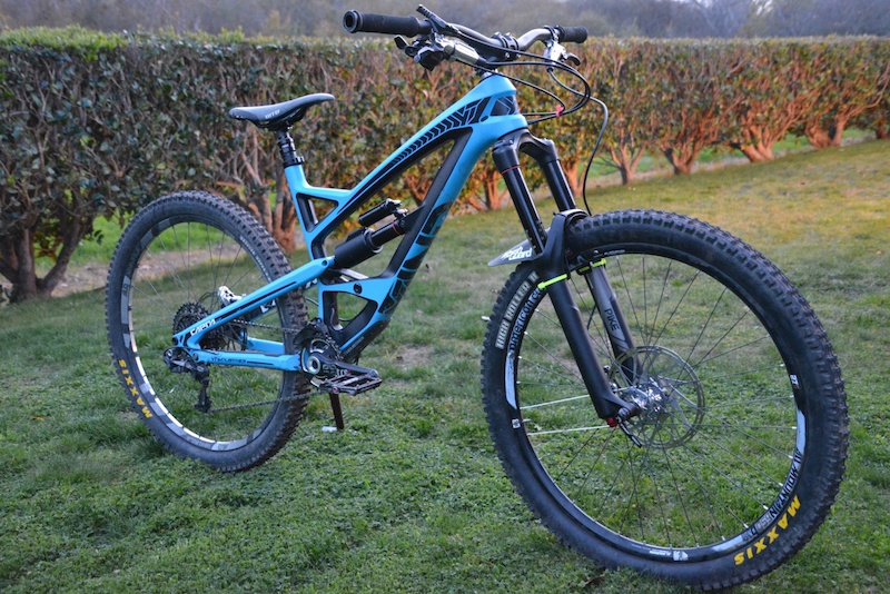 2015 Custom Carbon YT Capra For Sale