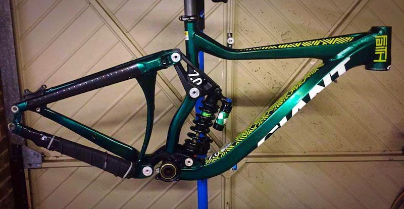 2011 Giant Faith 0 Team - Vivid RC2 - Fully Serviced! For Sale