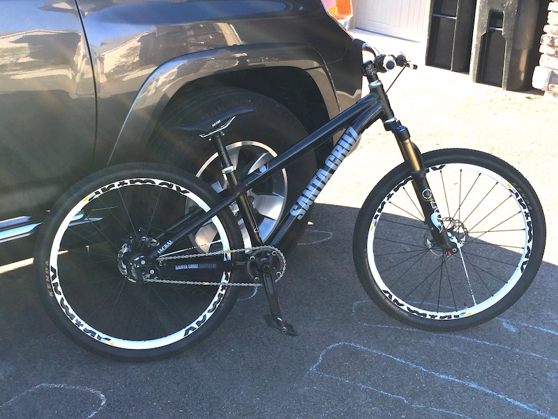 2013 Santa Cruz Jackal - mint condition For Sale