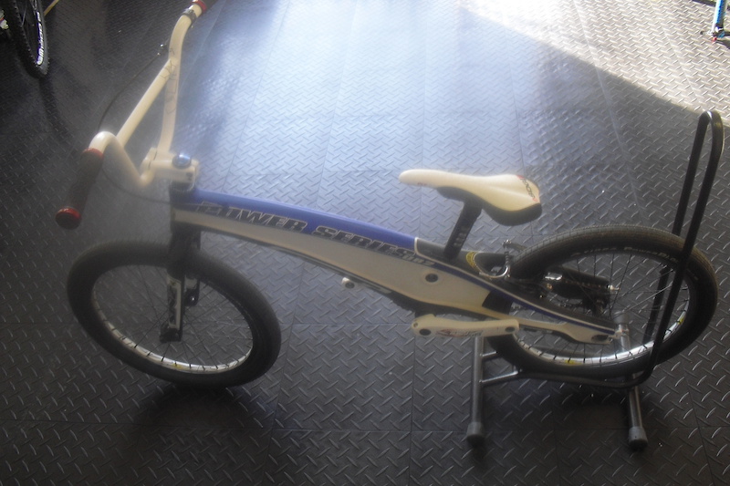 GT UB2 CARBON For Sale