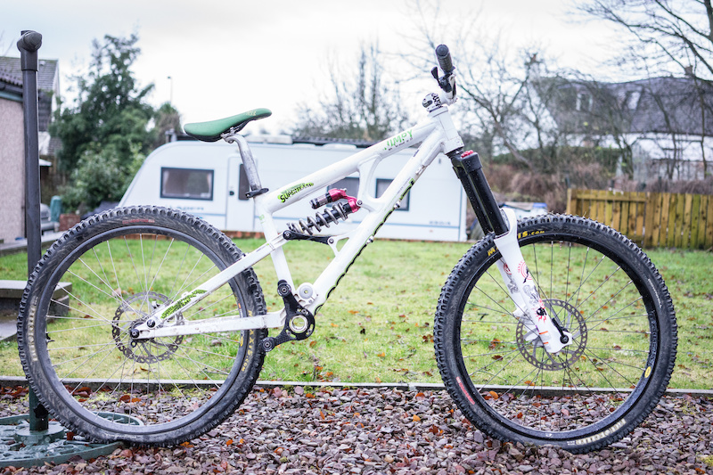 2009 Commencal Furious VIP - Medium For Sale