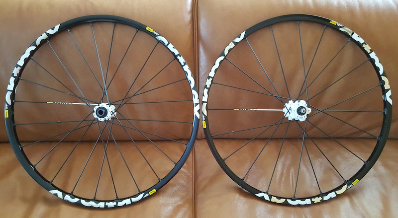 Mavic CROSSMAX ST 29er wheelset UST tubeless For Sale