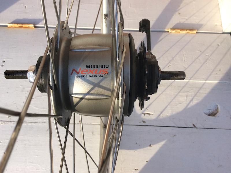 Nexus 8 speed hub SG-8R20 on a 700c rim CHEAP!! For Sale