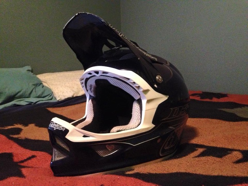 TLD D3 Carbon Navy Blue XL For Sale