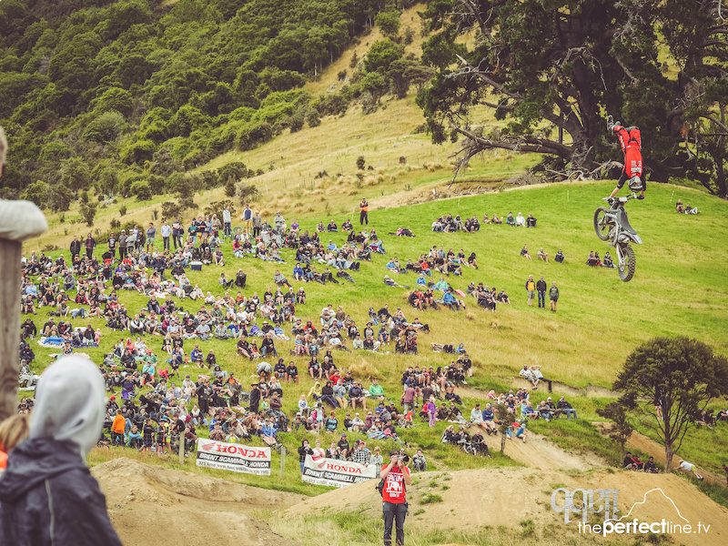 The Highlights From Farm Jam 2016 - Video - Pinkbike