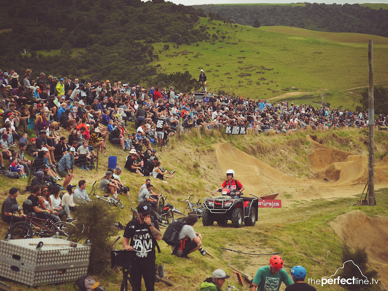 The Highlights From Farm Jam 2016 - Video - Pinkbike