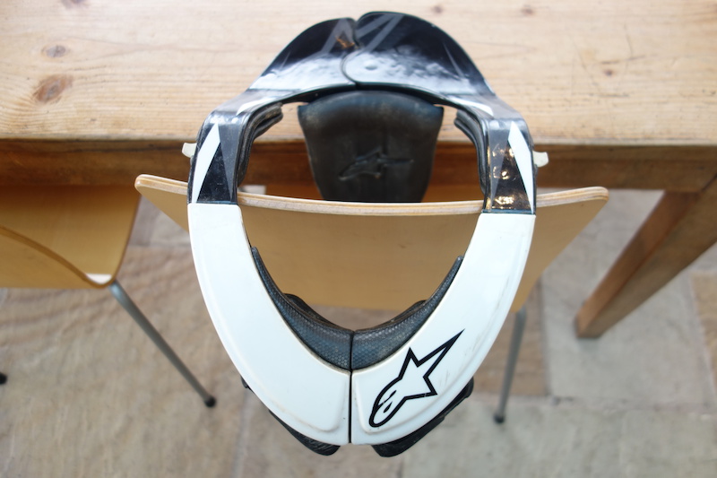 Alpinestar Bionic Neck Brace Small For Sale