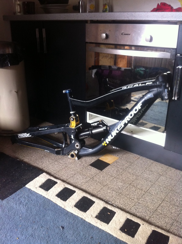2012 nukeproof scalp scalp frame + forks and wheels For Sale