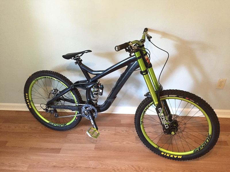 2011 Trek Session 8 *PRICE DROP* For Sale