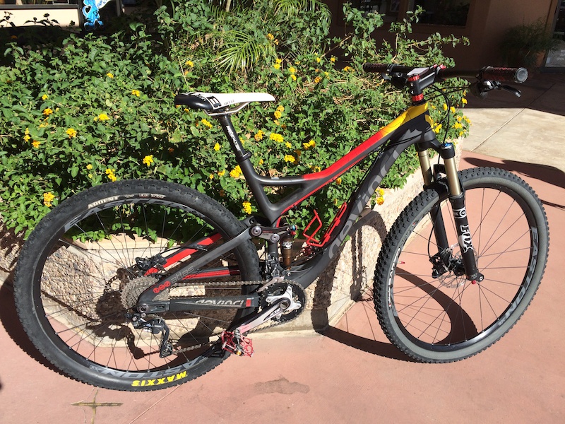 2014 Devinci Atlas 29er Carbon size medium For Sale