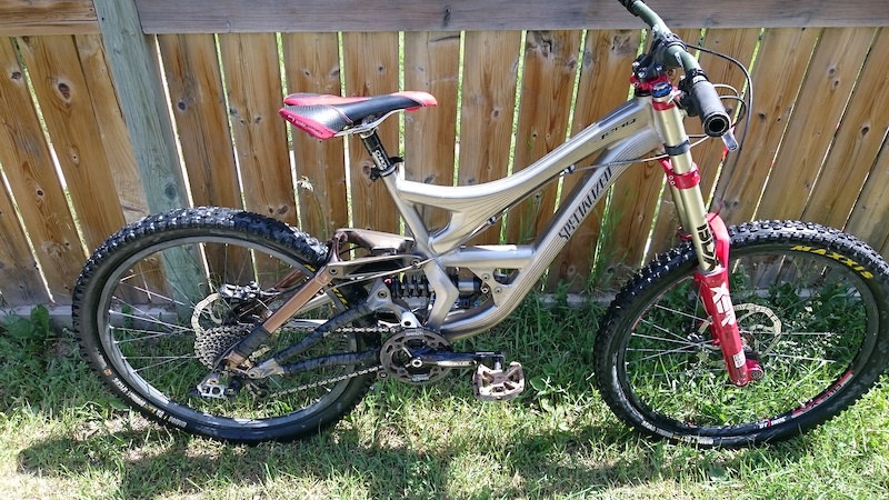 Small Specialized demo 7 with boxxer world cup For Sale