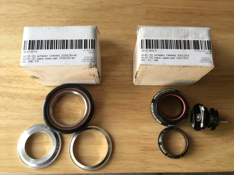 ACROS 1 1/8” UPPER/LOWER HEADSET For Sale