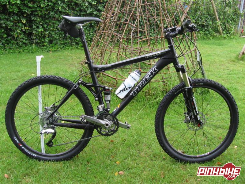 Fully Red at Trek Fuel EX6 in Groningen, Netherlands - photo by ...