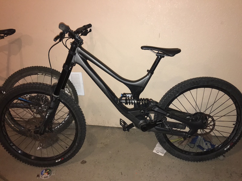 2016 Specialized Demo 8 alloy DH PRICE REDUCED For Sale
