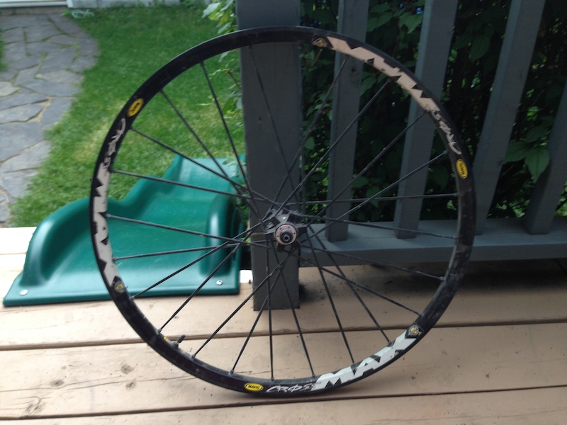 Older model 26" MAVIC Crossmax disc front wheel For Sale