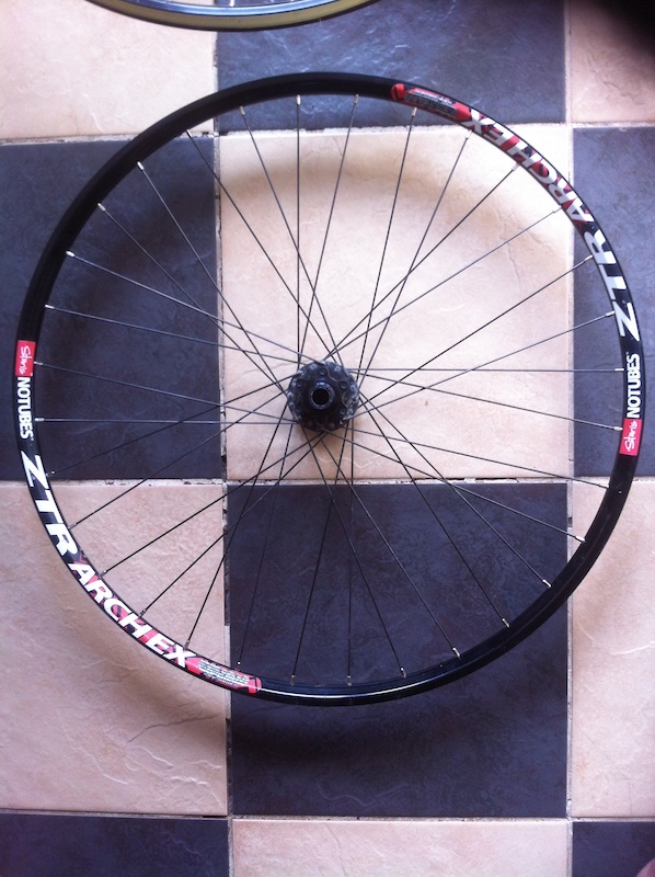 2016 Stan ztr arch ex front wheel hope pro evo2 hub 650b For Sale