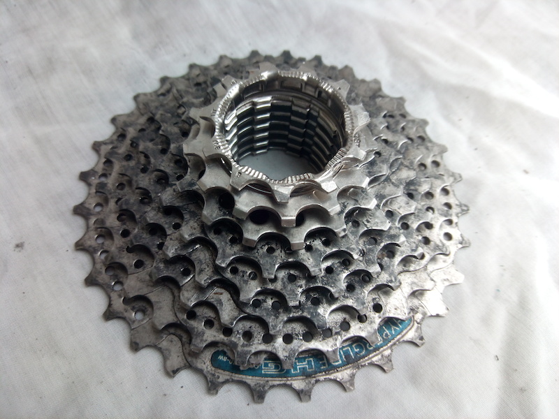 8 speed Shimano Hyperglide Cassette CS-HG40-aw For Sale