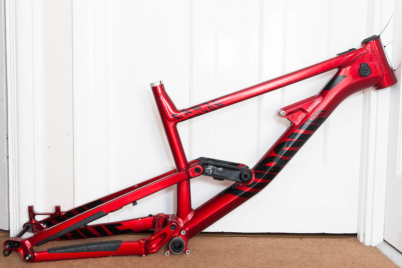 2015 Canyon DHX 210mm travel DH Downhill Frame For Sale