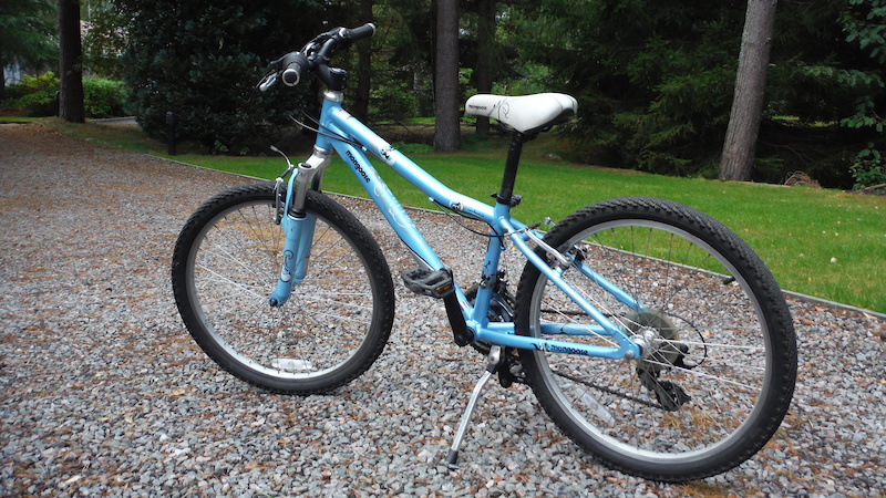 Mongoose 24" Girls mountain bike For Sale