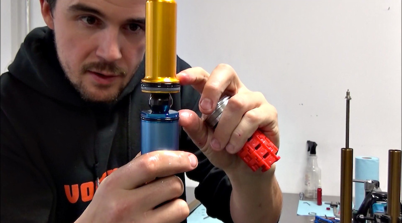 Inside Fox Float Fork Spring Systems - Video - Pinkbike