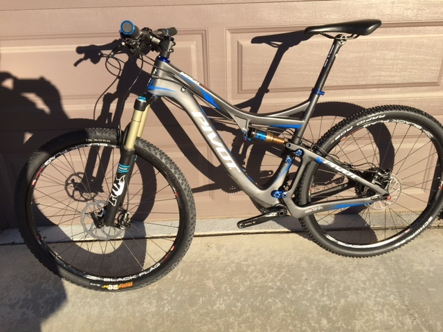 2014 Pivot 429 Carbon full suspension mtn bike For Sale