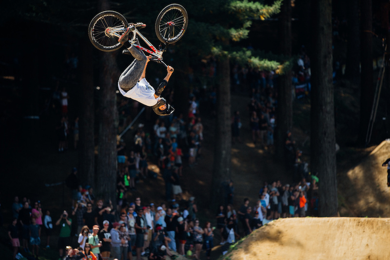 Canyon Factory Freeride Team Secures FMB Factory Team Championship 2016 ...