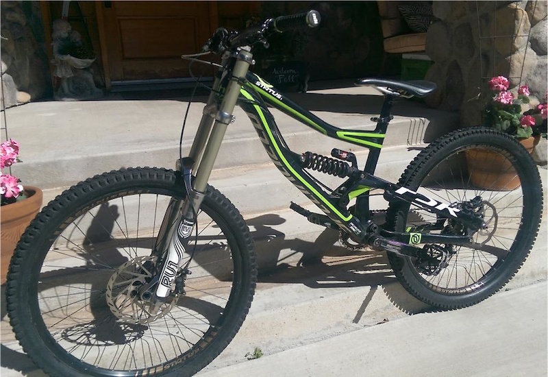 2012 Specialized Status I Small with X-Fusion RV1 For Sale