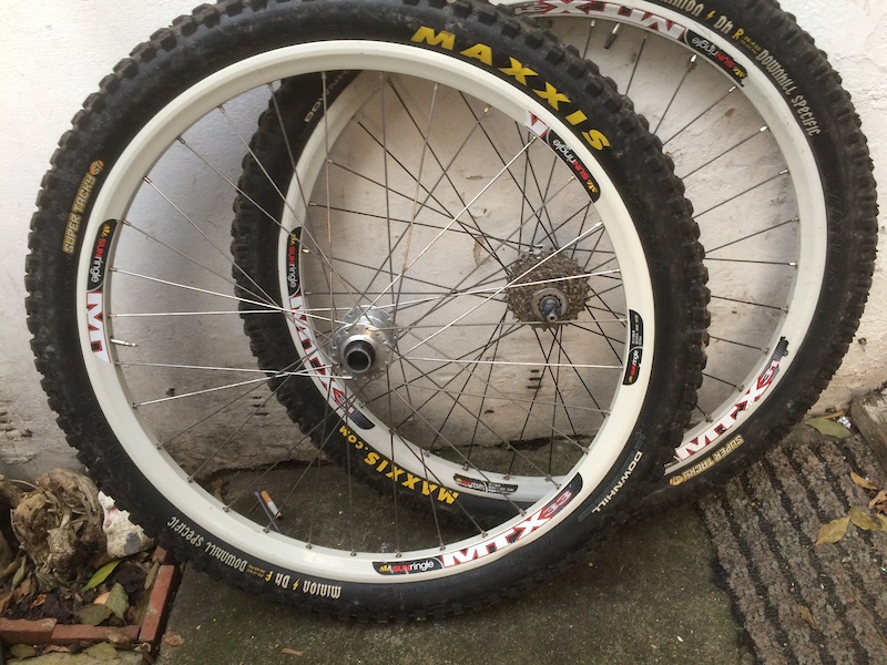 Sunrise MTX 31/33 wheel set Hope hubs 135QR For Sale