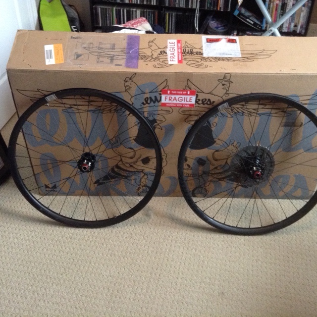 2015 Atomik Carbon with Kappius Hubs 100/ 142 For Sale