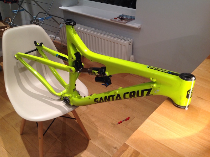 2014 Santa Cruz Bronson : Carbon frame, large For Sale