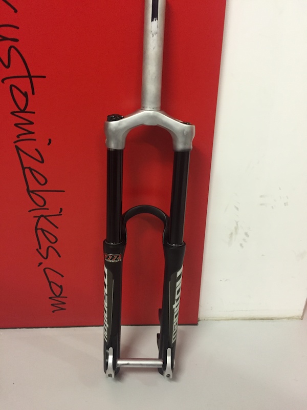 2006 manitou travis single crown 200mm RARE For Sale