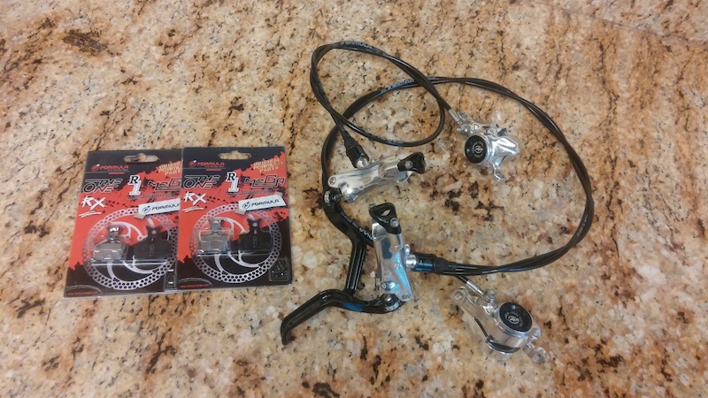 Formula R0/RO Oval Brakeset w/ 2 sets of extra pads For Sale