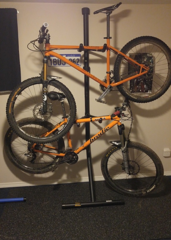 2000 Double decker bike storage rack For Sale