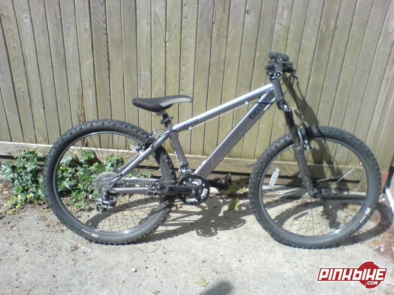 06 trek bruiser, size S, colour gray For Sale