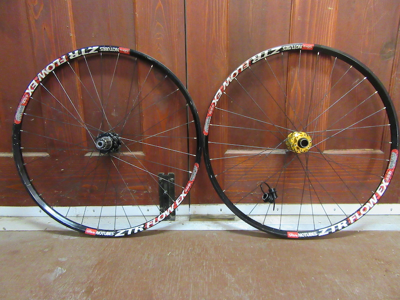 2013 Stan's Flow EX rims on Chris King rear, Hope front For Sale